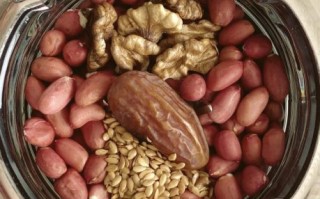 花生牛奶怎么做_自制花生牛奶需要哪些材料