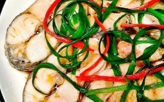 清蒸鲈鱼怎么做_海鲜蒸多久才鲜嫩