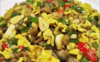 茄子炒鸡蛋怎么做_茄子炒鸡蛋先炒哪个
