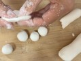 包汤圆的手法_新手怎么捏圆不破皮