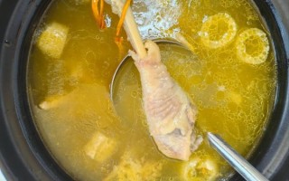 煲鸡汤的家常做法_鸡汤怎么炖才白又浓