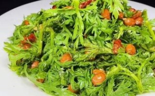 茼蒿凉拌怎么做_茼蒿凉拌要不要焯水