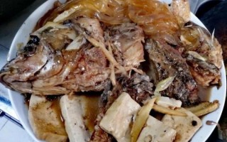 侉炖鱼用鲤鱼怎么做_正宗做法步骤详解