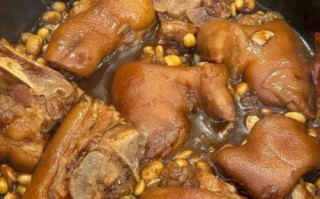 黄豆猪脚汤怎么煲才够浓_黄豆猪脚汤家常做法