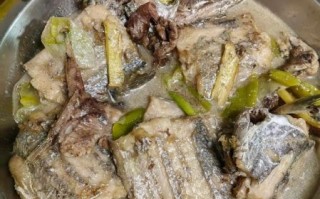 炖带鱼怎么做好吃_家常炖带鱼简单做法