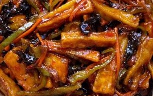 鱼香茄子怎么做_鱼香茄子为什么先炸茄子