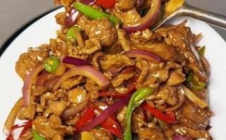 牛肉炒洋葱怎么做才嫩_牛肉炒洋葱需要焯水吗