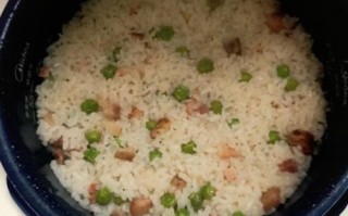 糯米饭的家常做法_电饭煲做糯米饭怎么不粘锅