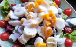 水果沙拉怎么做简单又好吃_水果沙拉需要哪些水果