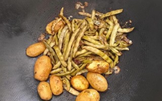 芸豆炖土豆怎么做好吃_芸豆炖土豆的家常做法