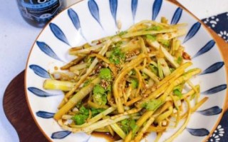 凉拌笋丝怎么做_凉拌笋丝要不要焯水