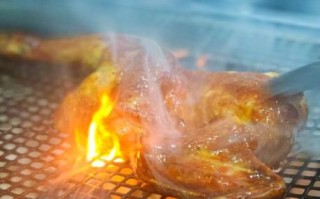 烤箱烤鸡怎么烤出脆皮_烤箱烤鸡温度时间怎么设置