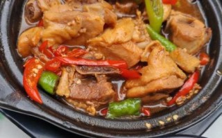 黄焖鸡怎么烧好吃_黄焖鸡米饭做法步骤