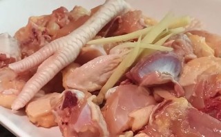 鸡火锅配菜有哪些_鸡火锅配菜怎么搭配