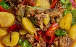 新疆大盘鸡怎么做才正宗_正宗新疆大盘鸡配方