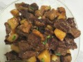 牛腩烧土豆怎么做才软烂入味_牛腩烧土豆要不要先焯水
