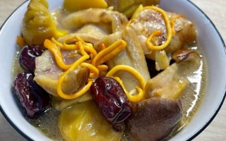 花胶炖鸡的做法_花胶炖鸡的功效与禁忌