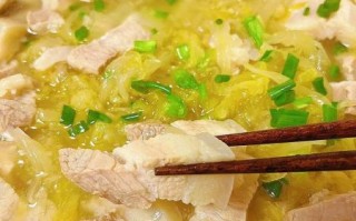 酸菜白肉怎么做_酸菜白肉的家常做法