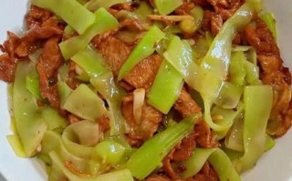 莴笋炒肉片怎么做_莴笋炒肉片用焯水吗