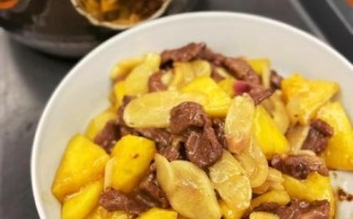 菠萝炒牛肉怎么做_菠萝炒牛肉用哪个部位