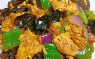 芹菜洋葱木耳怎么炒好吃_芹菜洋葱木耳的做法窍门