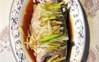 蒸草鱼怎么做才嫩_蒸草鱼需要多长时间