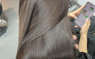 黑茶色头发适合什么肤色_黑茶色头发掉色后是什么颜色