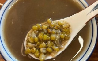 熬绿豆汤几分钟最清火_绿豆汤煮多久降火好