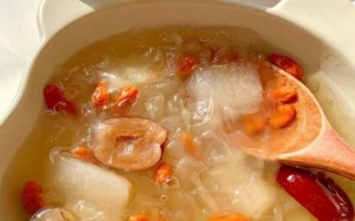 银耳怎样做才好吃_银耳怎么煮出胶