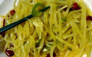 土豆丝怎么炒才脆_为什么饭店土豆丝更爽口