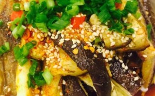 蒜泥茄子凉拌怎么做_蒜泥茄子凉拌热量高吗