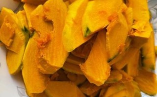 南瓜炒咸鸭蛋怎么做_咸鸭蛋炒南瓜窍门