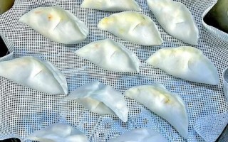 透明蒸饺的面怎么和_水晶皮怎么做不裂