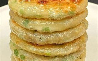 葱花油饼怎么做才酥脆_葱花油饼的做法窍门