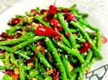 干煸长豆角怎么做好吃_干煸豆角要不要焯水