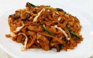 炒牛河怎么炒不粘锅_正宗广式炒牛河做法