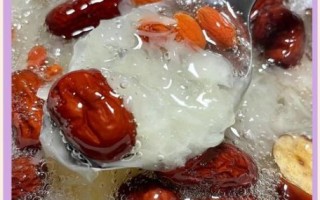 怎样煮银耳汤_银耳汤怎么煮才出胶