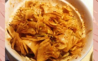 四川凉拌大头菜丝怎么做_大头菜丝要不要焯水