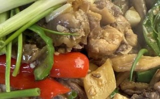 鸡肉和什么一起炖最有营养_鸡肉最佳搭配蔬菜有哪些