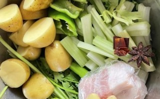 酱小土豆咸菜怎么做_东北家常酱小土豆咸菜配方