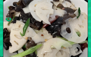 木耳炒藕片怎么炒好吃_木耳炒藕片需要焯水吗