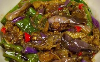 辣椒茄子怎么做好吃_家常茄子炒辣椒做法