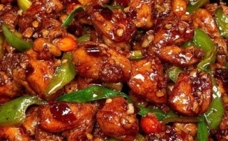 青椒炒鸡肉怎么炒才嫩_青椒炒鸡肉家常做法