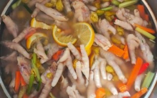 四川泡椒鸡爪怎么做_泡椒鸡爪最正宗的做法