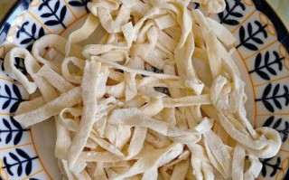 芸豆焖面怎么做才好吃_芸豆焖面最正宗的做法