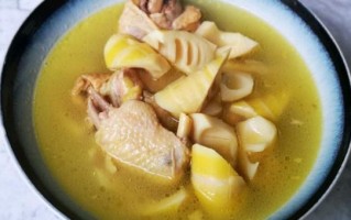 香菇春笋煲鸡汤的做法_春笋鸡汤怎么炖好喝