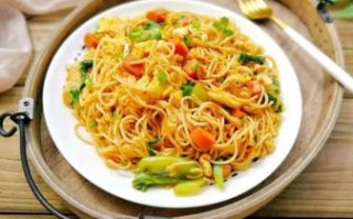 肉丝炒面怎么做_家常肉丝炒面做法步骤