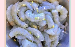 炸虾仁怎么做外酥里嫩_炸虾仁用淀粉还是面粉