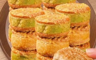绿豆饼怎么做皮薄又酥_绿豆饼皮为什么一烤就硬