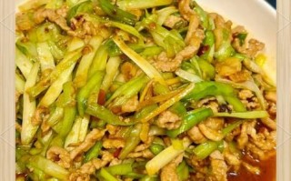 韭菜炒肉丝怎么做_韭菜炒肉丝需要焯水吗